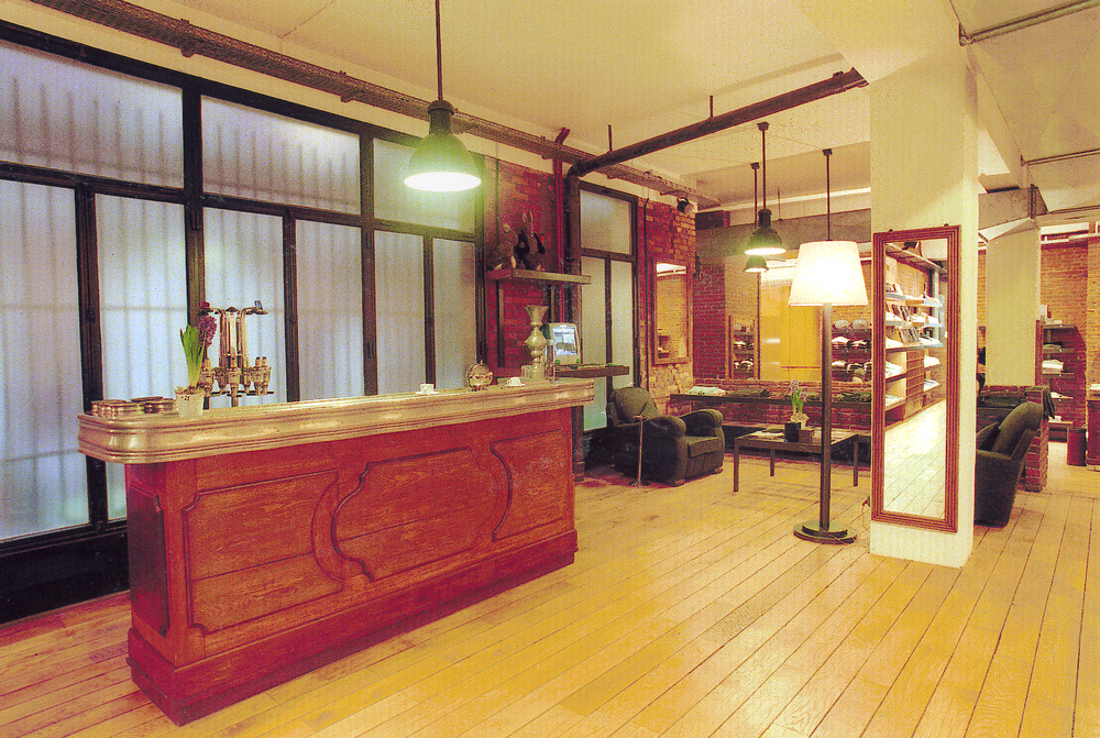 Magasin Loft Design by Paris | Atelier Une Architecture